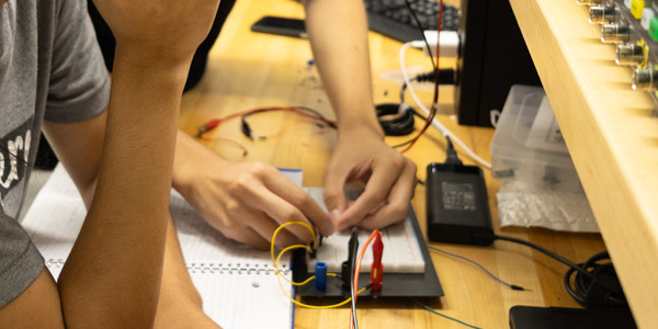 NJIT ECE Undergraduate Laboratory